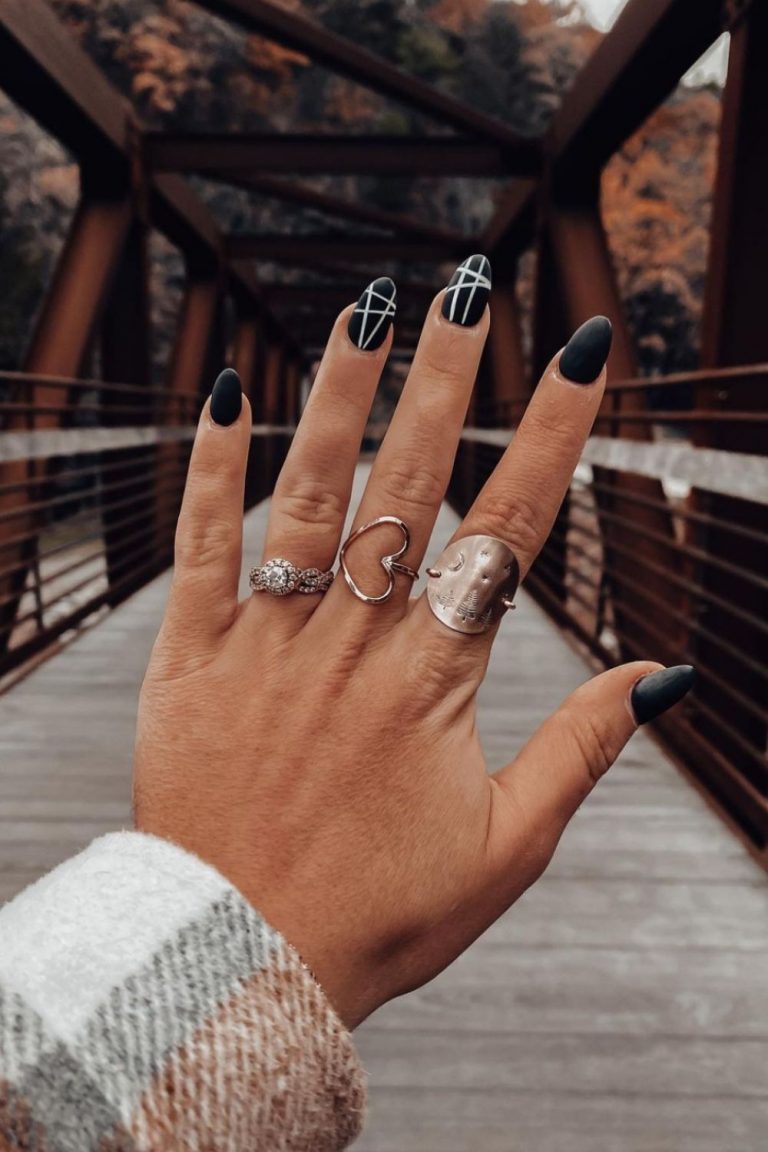 38 Trendy short nail designs for Winter nails ideas 2021 - Fashionsum