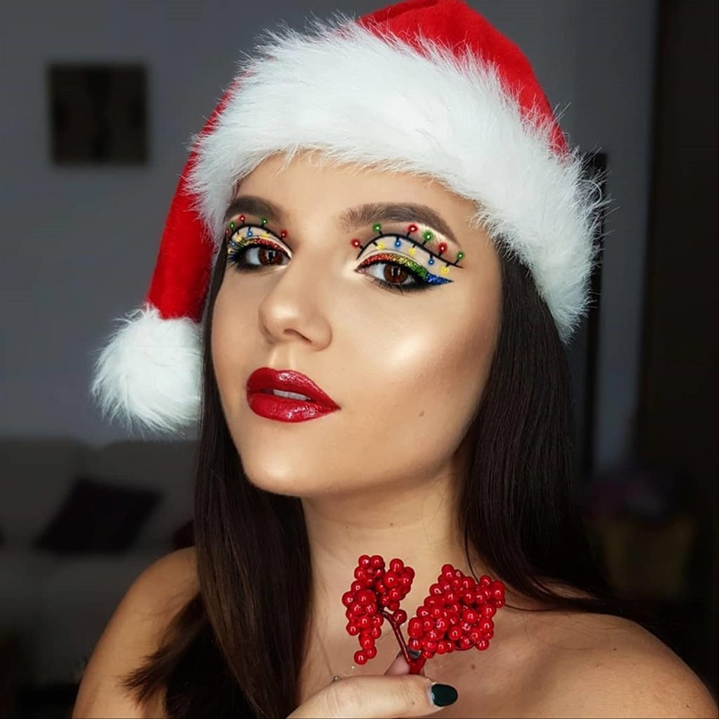 34 Festive Christmas Makeup Looks Ideas to Enjoy The Holiday