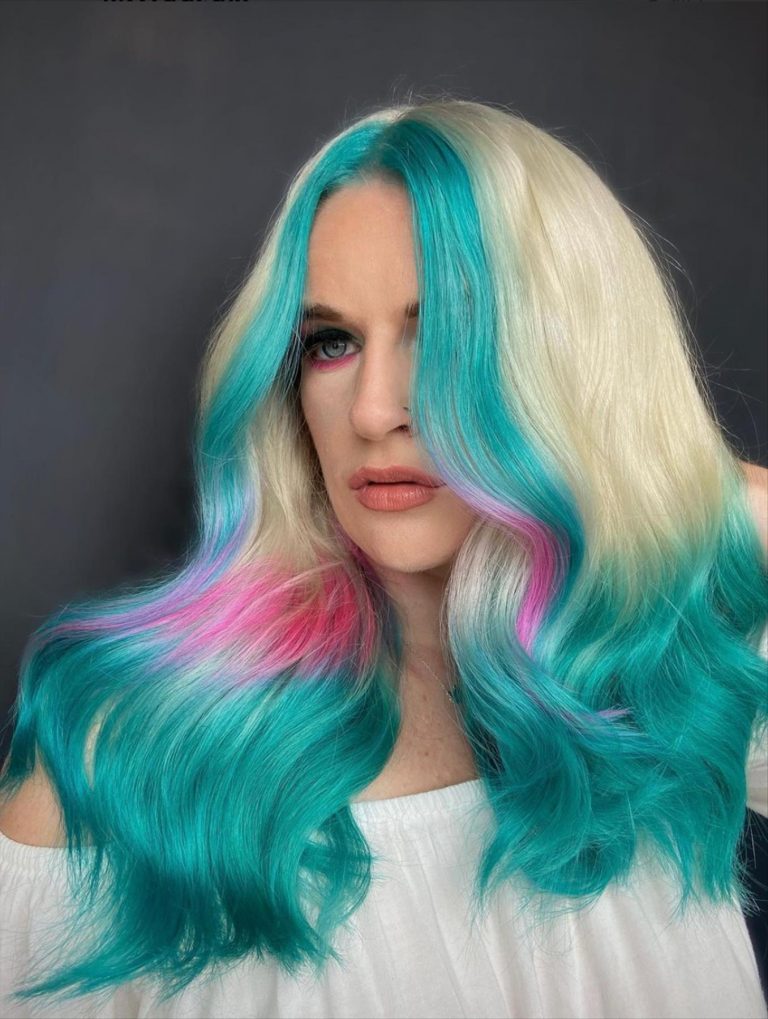 35 Perfect two-color hair dye ideas and peekaboo highlight - Fashionsum