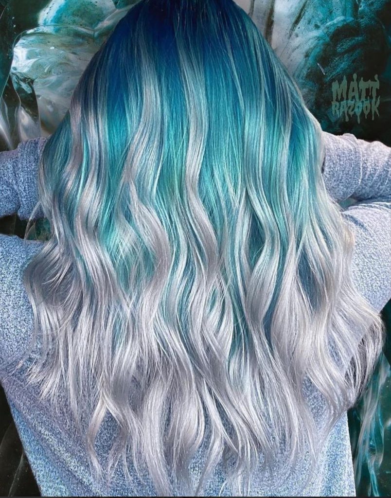 35 Perfect two-color hair dye ideas and peekaboo highlight - Fashionsum
