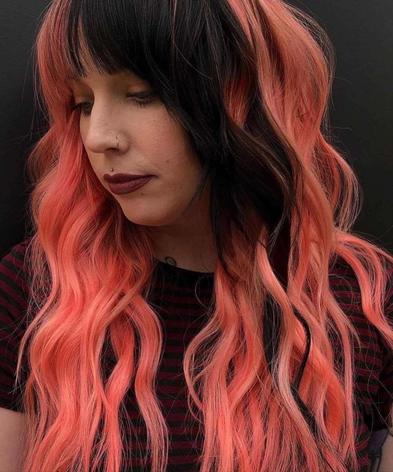 35 Perfect two-color hair dye ideas and peekaboo highlight - Fashionsum