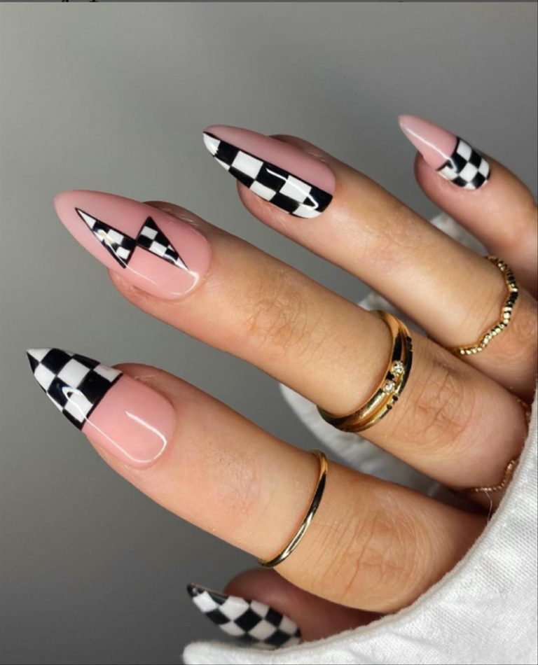 24 The Coolest Checkered Nail Art Designs of the Season