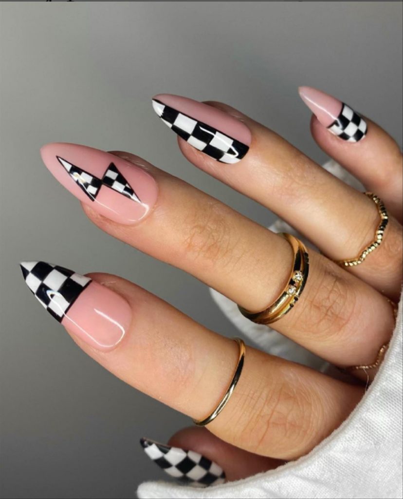 24 The Coolest Checkered Nail Art Designs of the Season