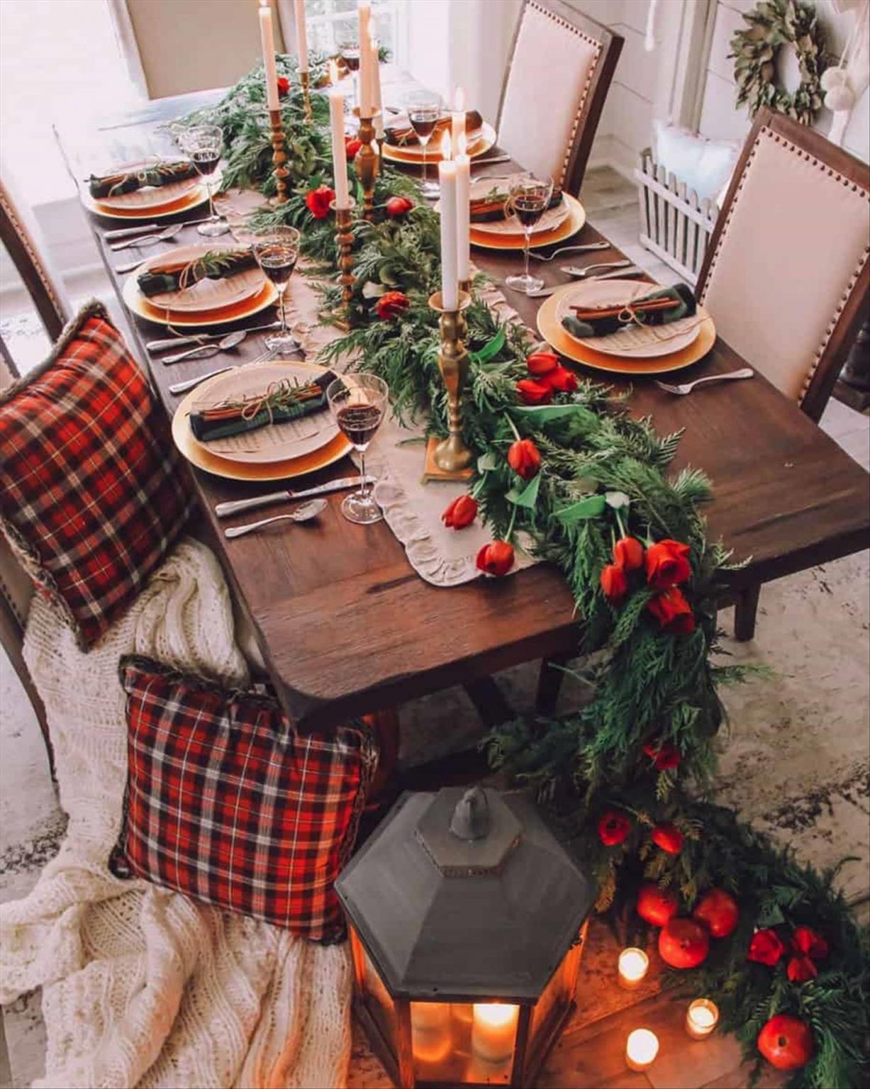 35 Merry Christmas Table Decoration Ideas for Holiday Cheer