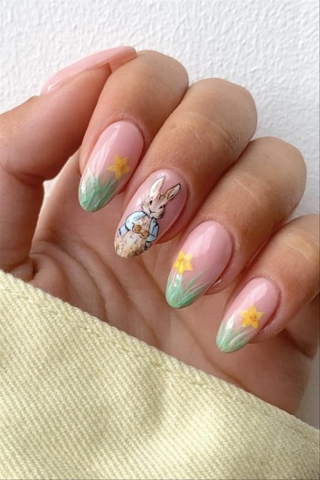 46 Cute short Easter nail designs to rock the season! - Fashionsum