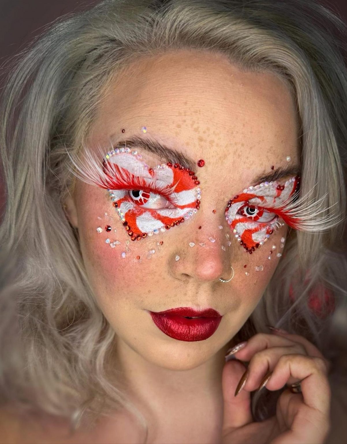 33 Stunning Christmas makeup looks and tutorials for beginners