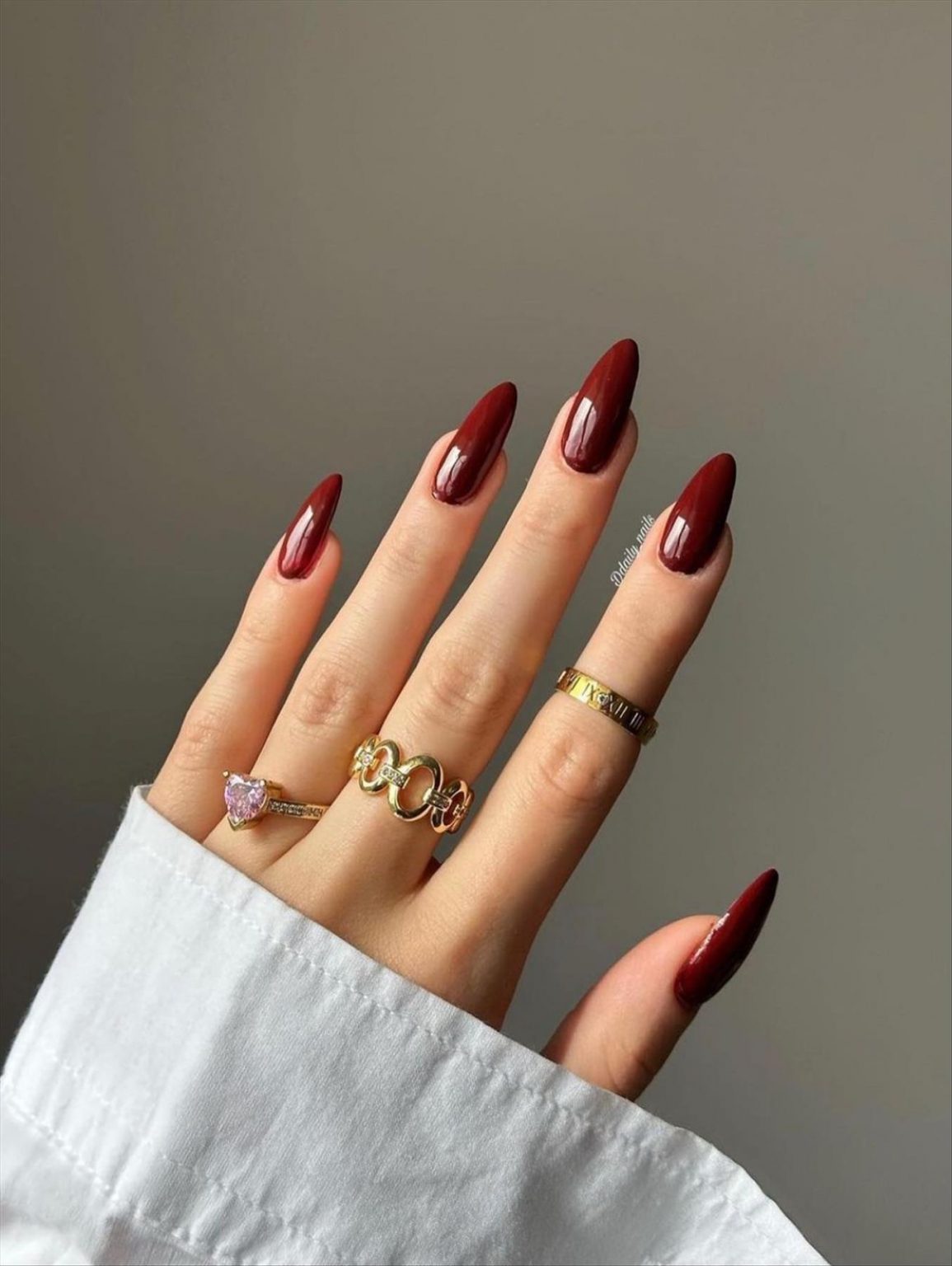 50 Elegant Spring nude nail colors 2024 to try now - Fashionsum