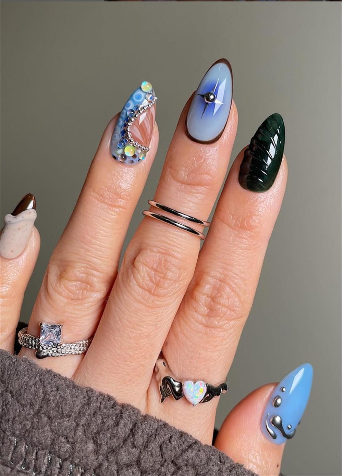 40 Beautiful short gel almond nails for summer 2024 - Fashionsum